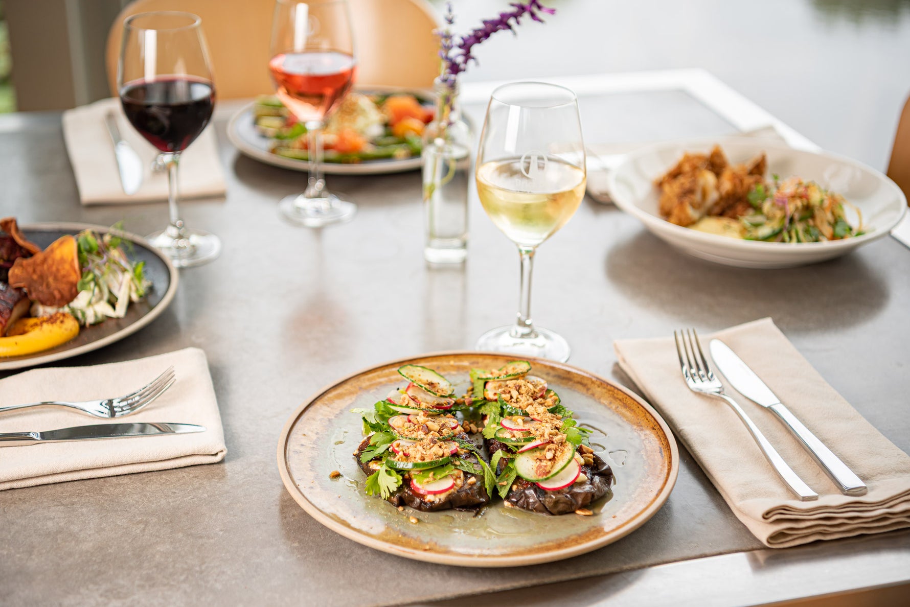 Brick Bay | Sculpture Trail, Dining & Wines