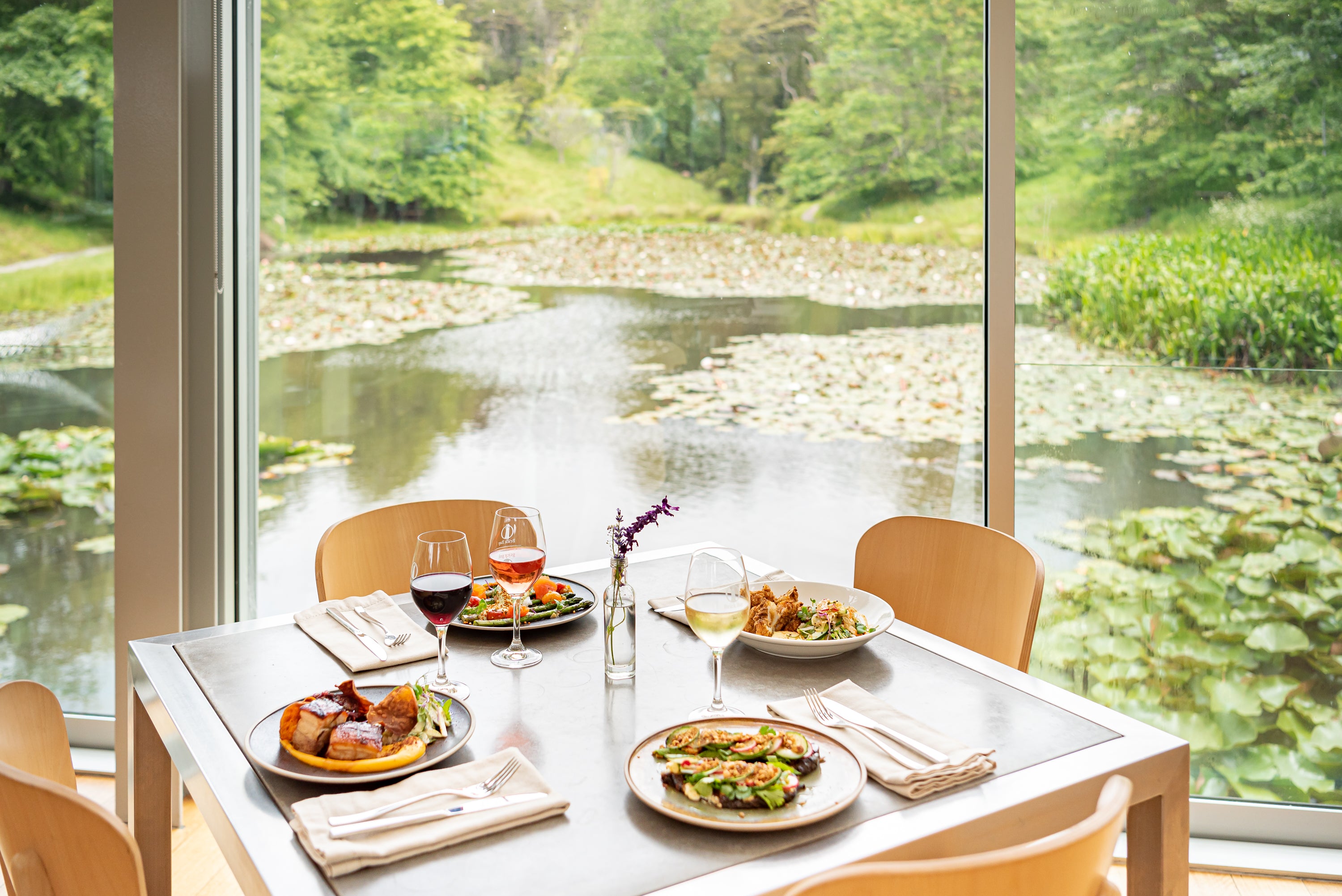 Brick Bay | Sculpture Trail, Dining & Wines